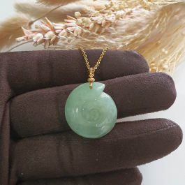 Translucent Green Jadeite "Wealth Conch Shell" Pendant (JAB003522)