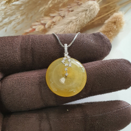 Good Translucent Icy Yellow Jadeite “The Stars” Pendant (JAB007154)